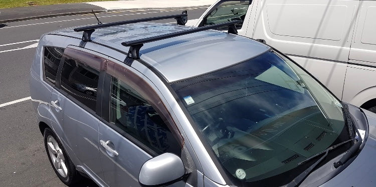 Mitsubishi Outlander 2005-2012 - Cruz 2 bar kit – mobile roof racks